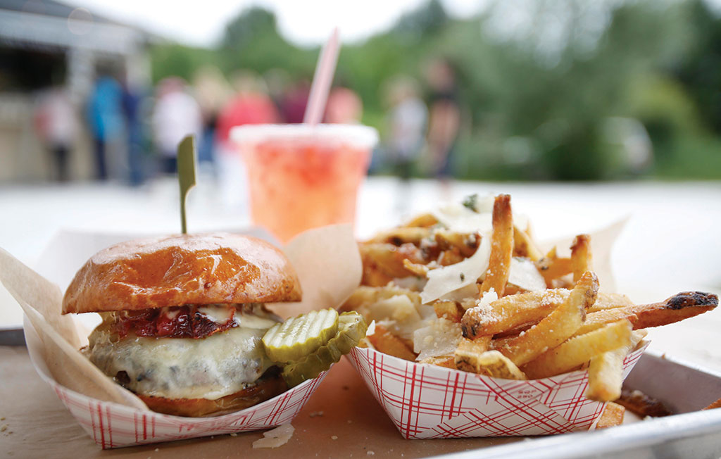 These 5 roadside eateries are worth the trip