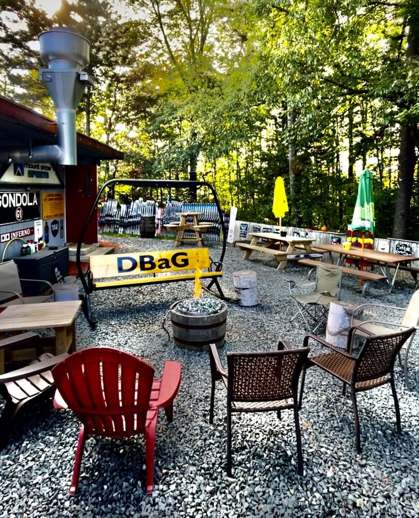 Outdoor Dining: Windham County Edition | Vermont Country Magazine